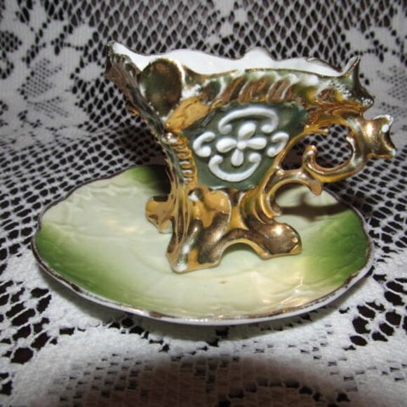 UNBRANDED | Dining | Vintage Fancy Gold Guild Green White Tiny Cup 26 ...